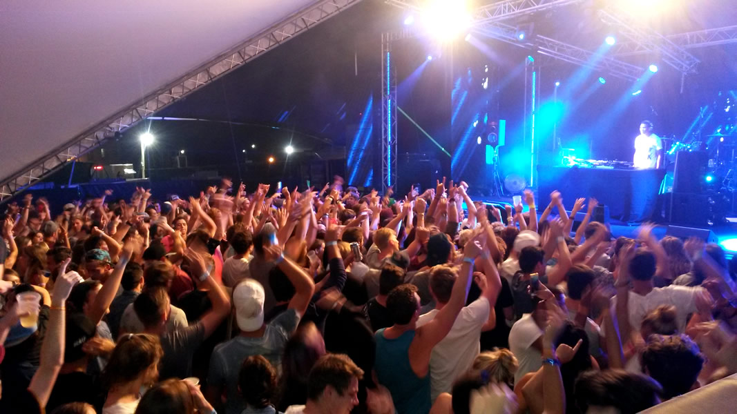 Jack Parow thrills ragers at The Lot « Jack Parow thrills ragers at The ...