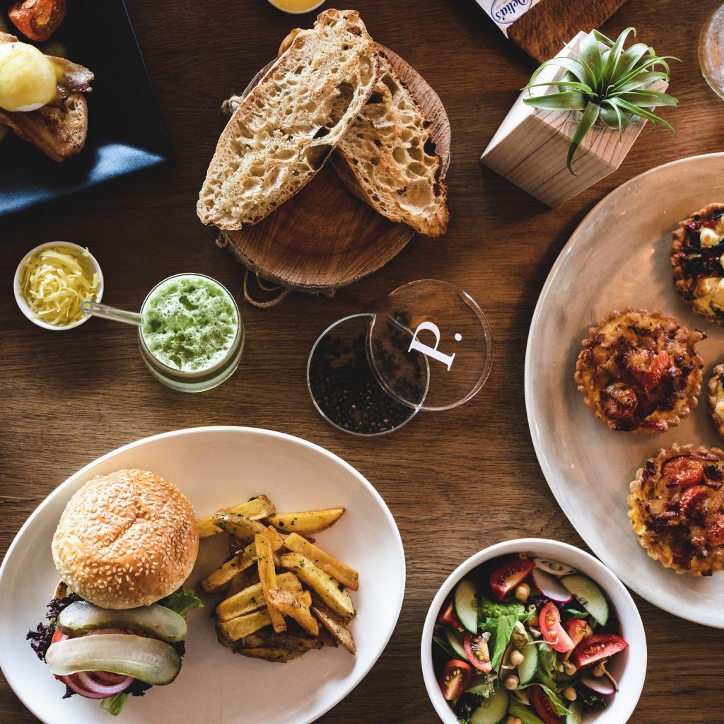 Delia’s « Delia's coffee shop, bakery, restaurant in Robberg Bay Mall ...